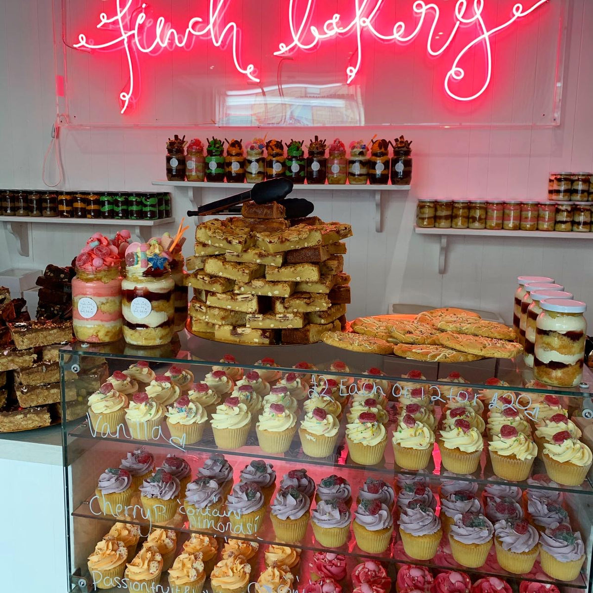 Brownies / Blondies — Finch Bakery